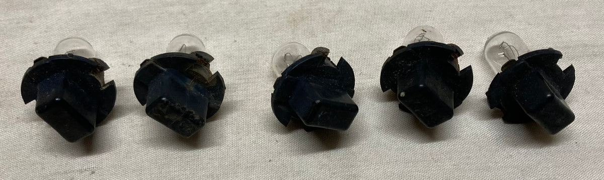 GM Instrument Cluster Bulb Sockets (5) (Original) Impala Chevelle ...